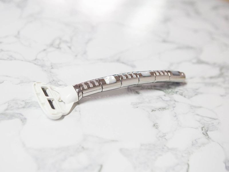 Razor 3 Line Jewel with White Pearl - Gladderr