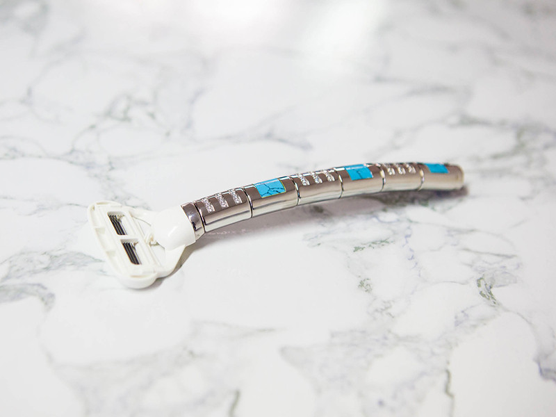 Razor 3 Line Jewel with Turquoise Stone - Gladderr